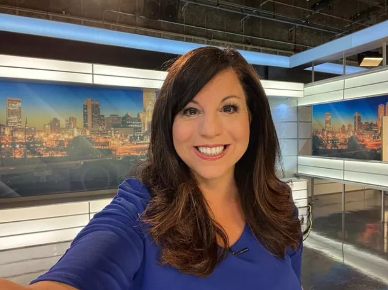 Nữ MC Julie Chin bị đột quỵ trên sóng truyền hình trực tiếp | Bệnh đột quỵ